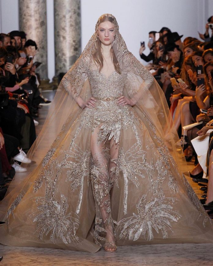 Adorable Wedding Gowns Designed With a Luxury and Unique Model Looks ...