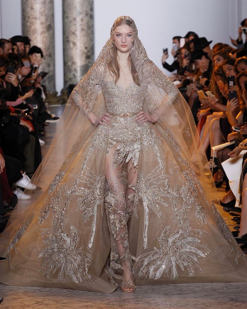 Adorable Wedding Gowns Designed With a Luxury and Unique Model Looks ...
