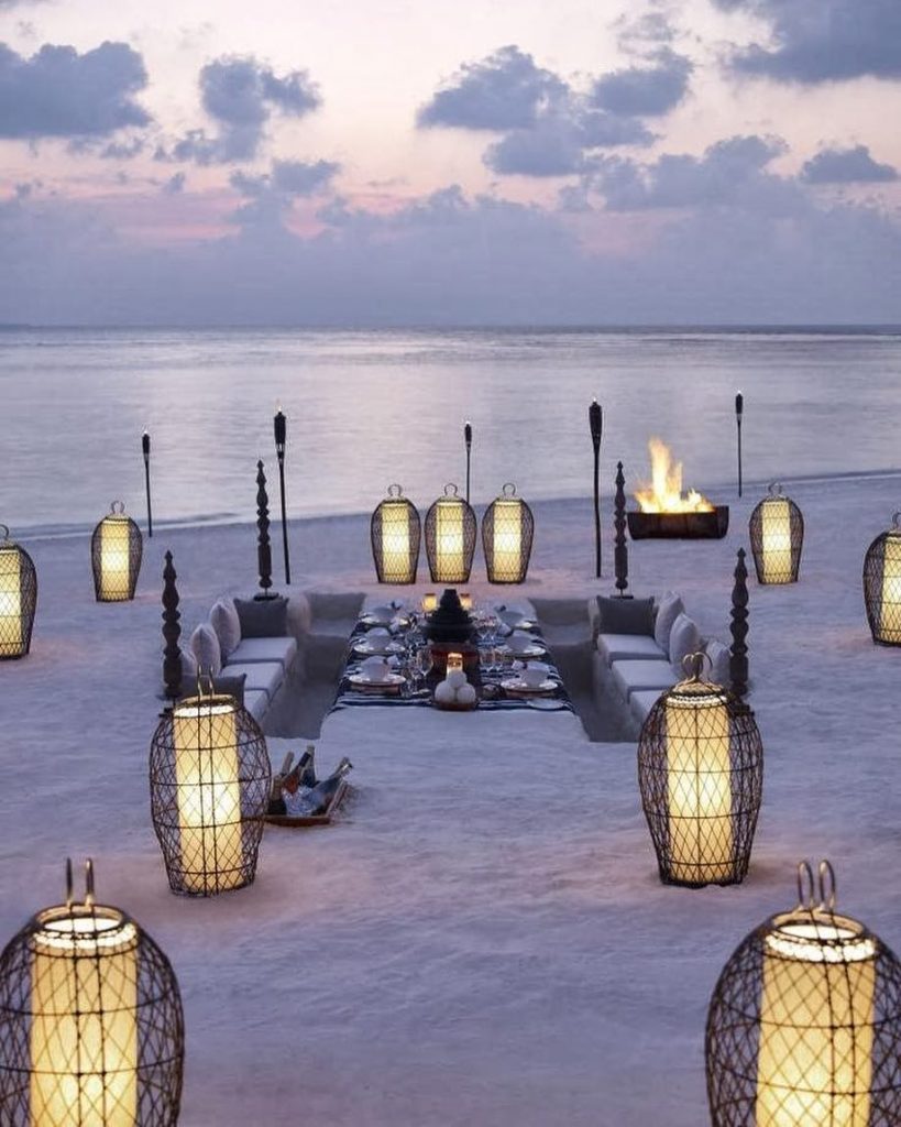 Gorgeous Beach Wedding Concept Brimming Romantic Nuance | roowedding